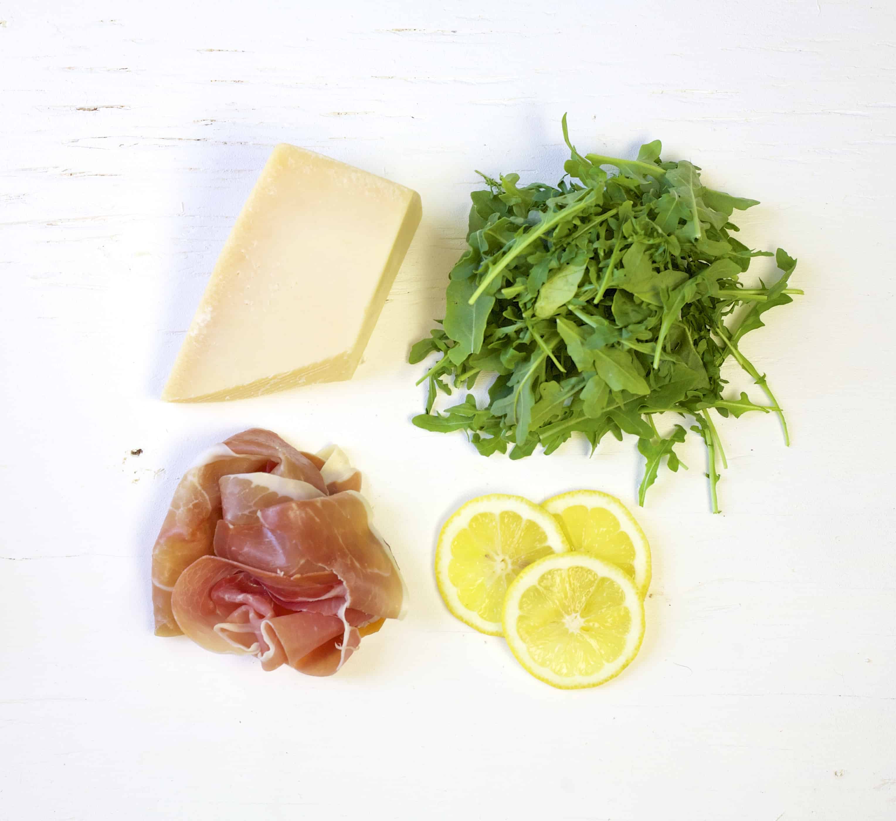 Tuscan Arugula Salad - Refreshing Summer Salad | The Domestic Dietitian