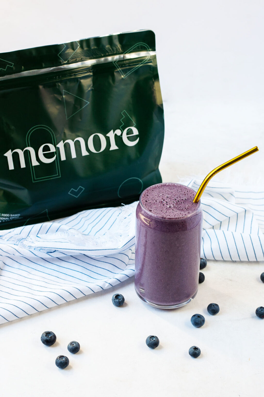 Brain Boosting Almond Butter & Blueberry Smoothie